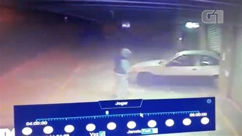 Criminosos estouram porta e invadem padaria na zona sudeste São José