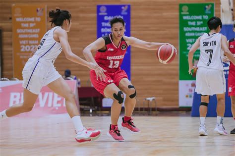 Dramatis Tim Basket Putri Indonesia Menang Lawan Thailand