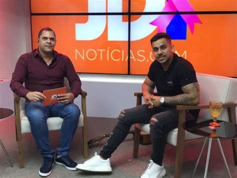 Jd Tv Cantor Campo Grandense Conta Detalhes Sobre Carreira E
