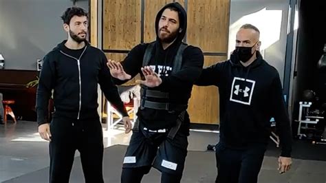 Can Yaman yurtdışında oynayacağı Sandokan dizisinin hazırlıklarına