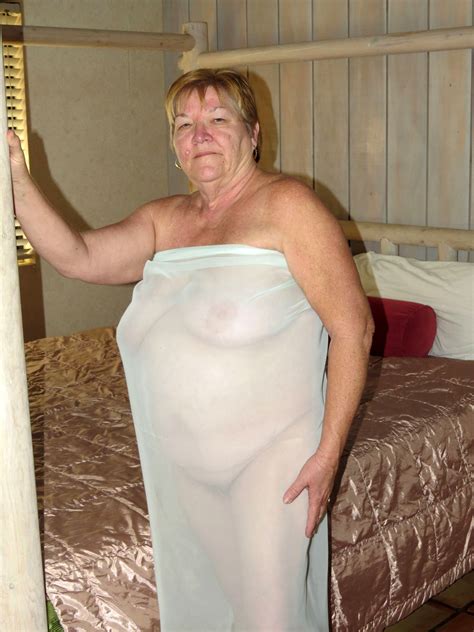 Older Women Solo Amateur Slut Granny Pussy