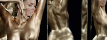 Ricki Lee Coulter Topless Body Paint In Her New Music Clip Phun