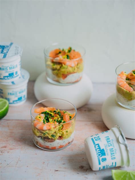 Verrines Crevettes Saumon Fum Avocats Et Cr Me Au Fromage Frais