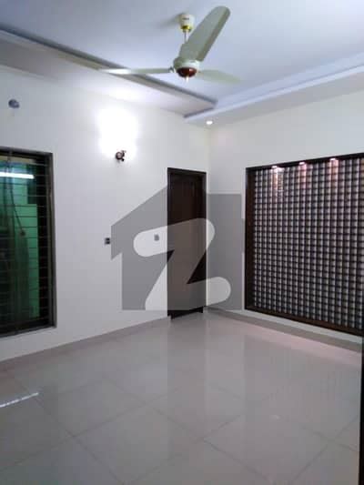 5 Marla House Available For Sale In Bahria Town Bb Block Near Park