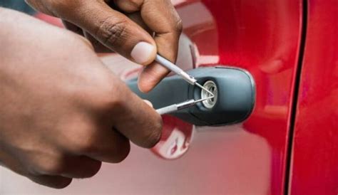 Como Abrir La Puerta De Un Carro Sin Llaves Cerrajeros24 H