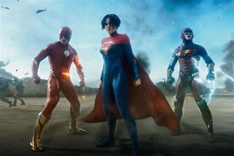 Sasha Calle tuvo una reunión por el futuro de Supergirl La Tercera