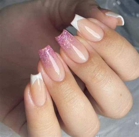 Pin de Sandy Lata Santos em UÑAS Unhas Unhas bonitas Unhas douradas