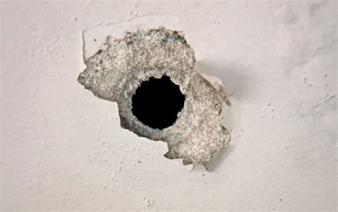 Trou Dans Un Mur Techniques Pour Le Reboucher Facilement
