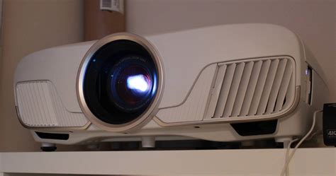 Epson EH TW 9300 Projector Review VGU