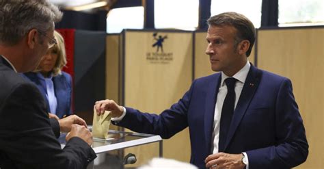 Macron dissout le Parlement français et appelle à des élections