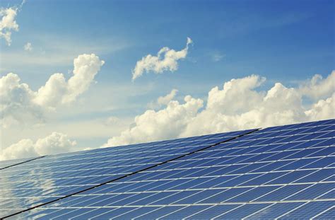 Qué debemos tener en cuenta antes de instalar paneles solares en casa