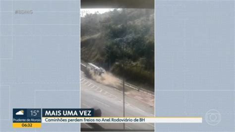 Vídeo Caminhão perde os freios e usa área de escape no Anel Rodoviário