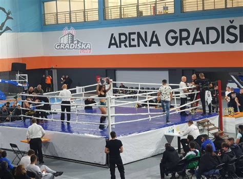 Bokserski spektakl u Areni Gradiška Foto Video