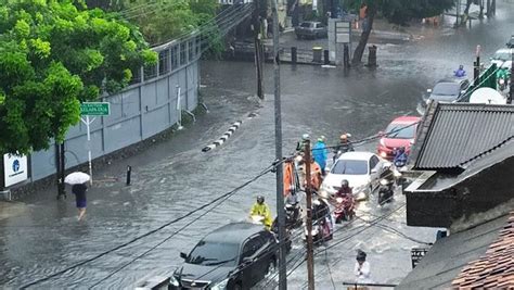 Jakarta Hari Ini Siaga Banjir BMKG Waspadai Hujan Lebat Sepekan Ke Depan