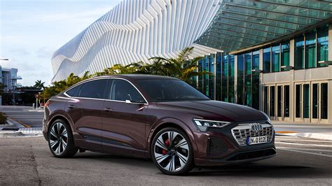 Nuova Q8 E Tron Sportback SUV Elettrico Audi
