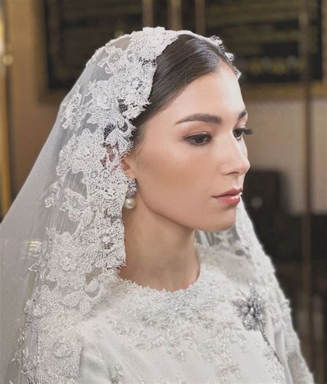 Denise Ochoa Filipino Makeup Artist In A Royal Wedding