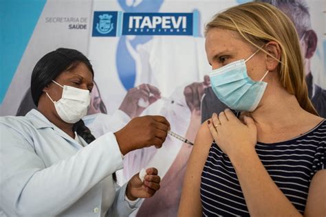 Itapevi anuncia como será aplicação da terceira dose da vacina contra a