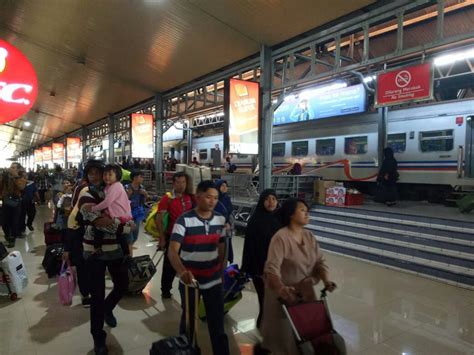 Antisipasi Arus Balik Libur Idul Adha PT KAI Semarang Tambah 1 Gerbong