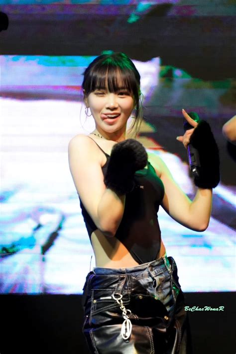 Kim Chaewon Pics On Twitter 221027 Bechaewonar