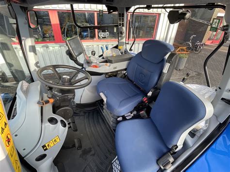 New Holland T5 130 AC Stage V Slecoma