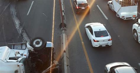 Qué pasó en la carretera Silao Irapuato Volcadura de tráiler causa