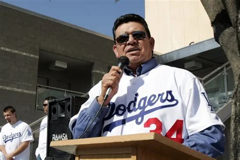Dodgers retira el histórico número de Fernando Valenzuela La Region
