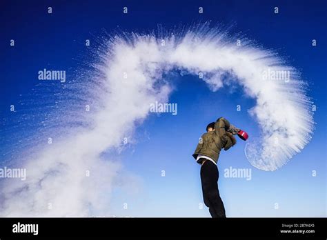Mpemba Wirkung Fotos Und Bildmaterial In Hoher Aufl Sung Alamy