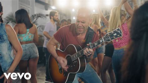 Las mejores canciones en español para bailar en tu boda