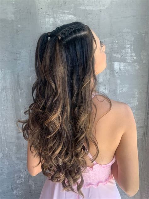 Pin De En Hairstyle Trensas Con Cabello Suelto Peinados