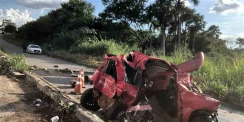 Acidente na BR 153 envolve 6 veículos e deixa motorista em estado grave
