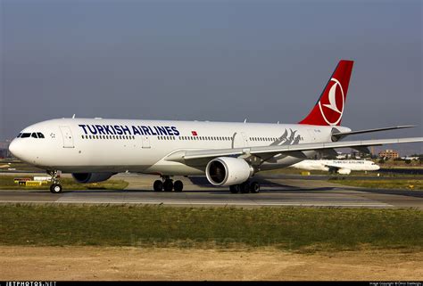 TC JOC Airbus A330 303 Turkish Airlines Ömür Sadikoglu JetPhotos