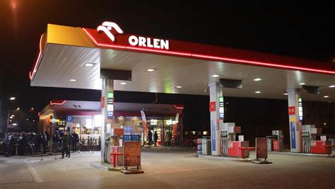 Orlen obniża ceny paliw Zasługa taniejącej ropy i silniejszego złotego