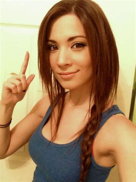 Beautiful Girls Make The World Go Around 42 Pics