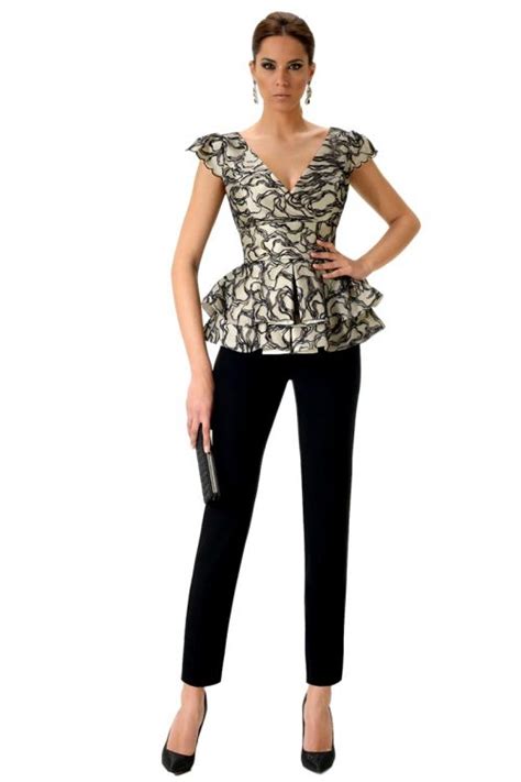 Pantalón y Top de fiesta color negro con borbados