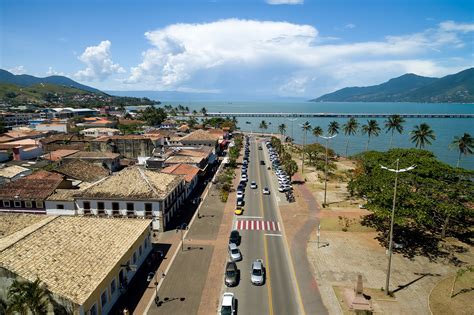 Centro Histórico de São Sebastião Construções charmosas e bons