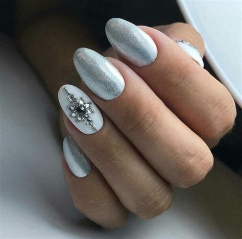 Ongles en gel blanc 40 idées de manucure blanche chic à copier