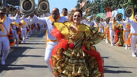 El Carnaval De Barranquilla Rinde Tributo A La Tradici N En La Gran Parada