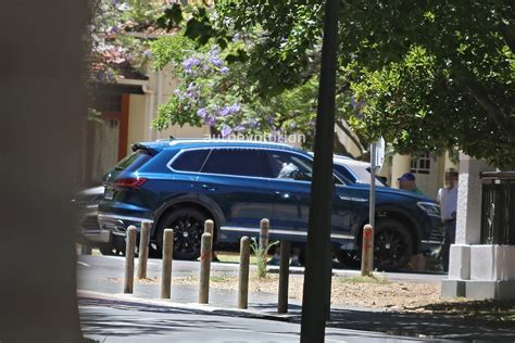 2019 Volkswagen Touareg Revealed In Full By Latest Spy Photos