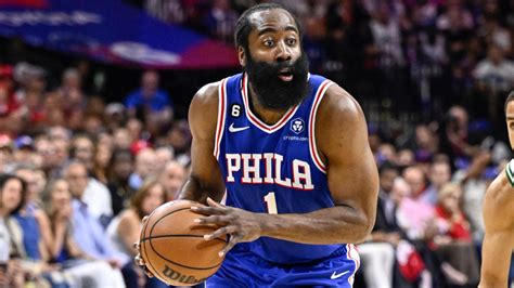 James Harden 76ers Working On Trade As Star Stays Out Of Free Agency