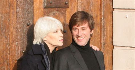 Exclusif Fran Oise Hardy Et Son Fils Thomas Dutronc Se Baladent Le