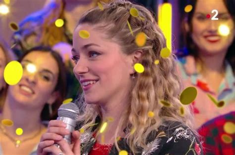Noubliez pas les paroles grande étape pour Karine au détriment