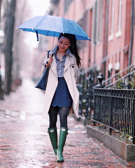 Looks Con Botas De Lluvia Que Resaltan Tus Outfits Moda