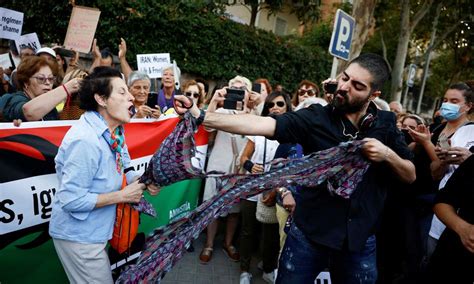 Protesty kobiet w Iranie USA nałożyły sankcje na urzędników Bankier pl