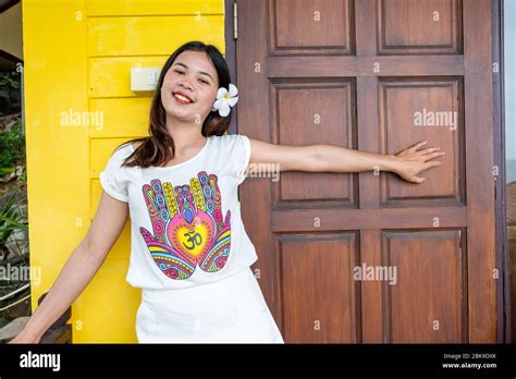 Jolie fille thaïlandaise Banque de photographies et dimages à haute