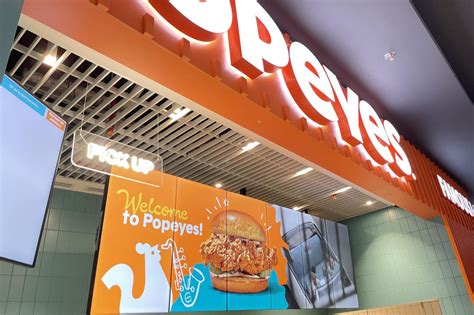 Jak wygląda pierwszy lokal Popeyes w Polsce zdjęcia