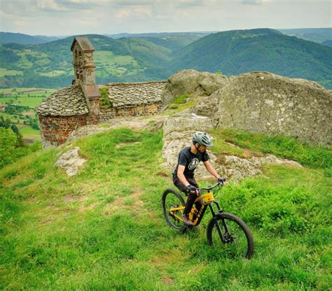 Fremdenverkehrsamt Puy en Velay in der Auvergne Rhône Alpes