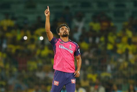 He Closed Out The Game Under Pressure Brett Lee Praised Sandeep Sharma
