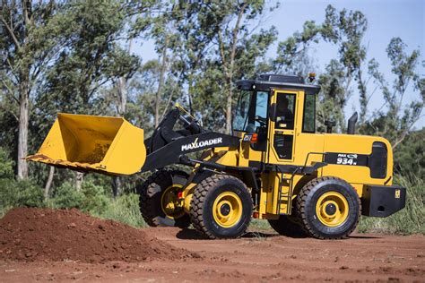 Pá carregadeira Maxloader 934N mais força desempenho e praticidade