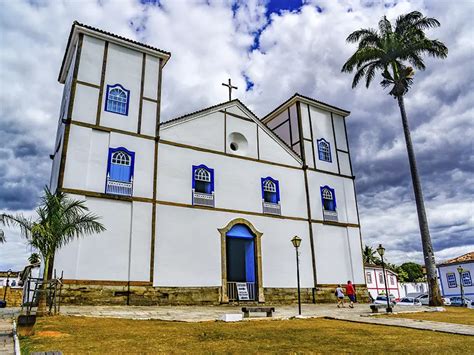 Conheça as histórias de monumentos goianos que você vê todo dia e nem
