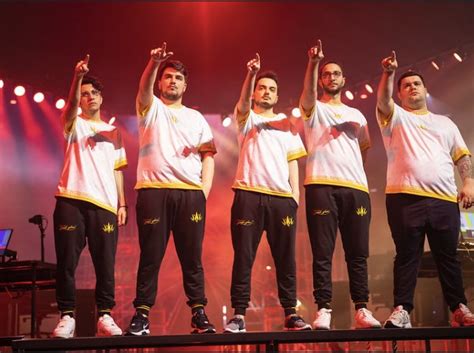 Dr Kutluhan Alpha on Twitter BBL Esports LCQ için Berline yola